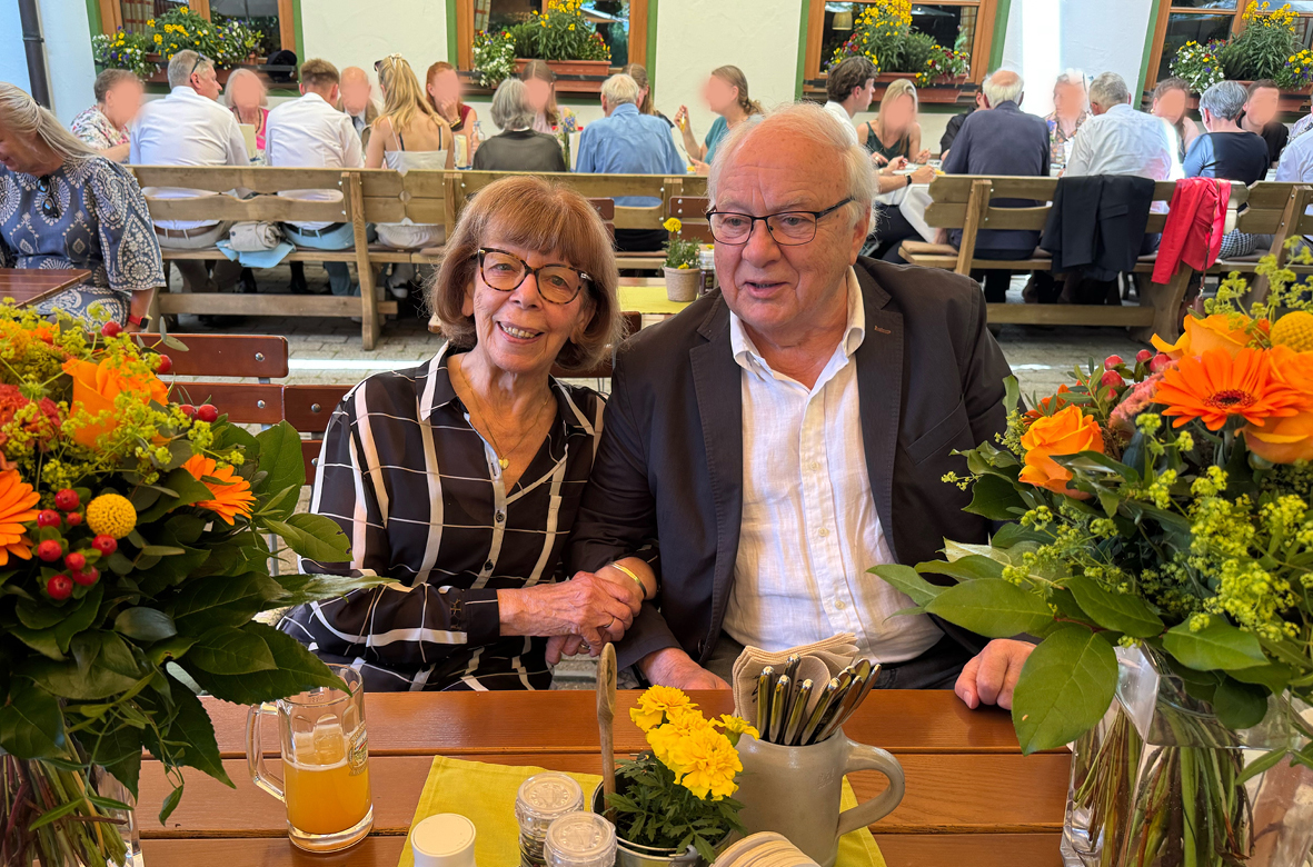 FW ernennen Ehrenmitglieder – B304