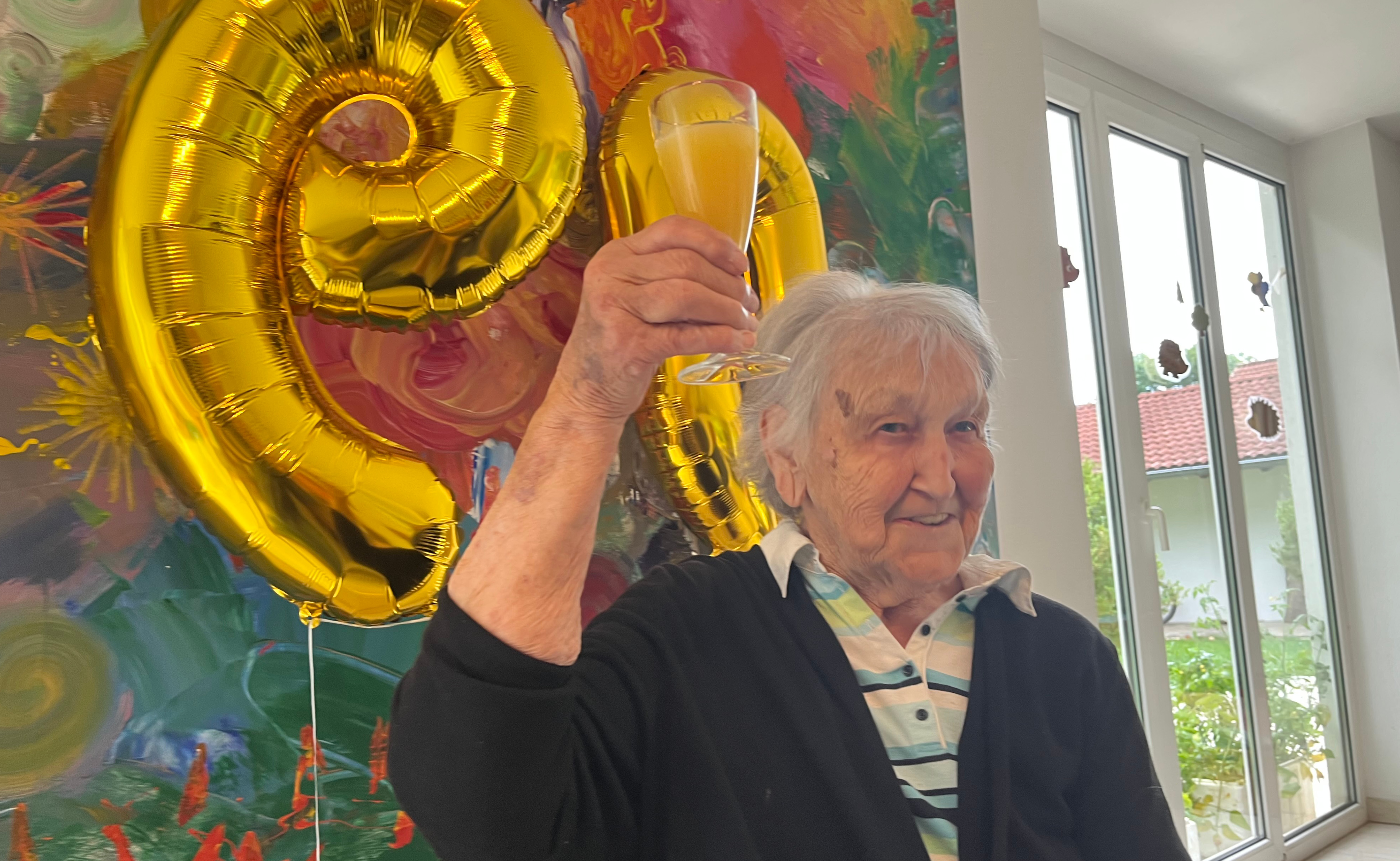 Verininini only fans she has a regular day job and a young