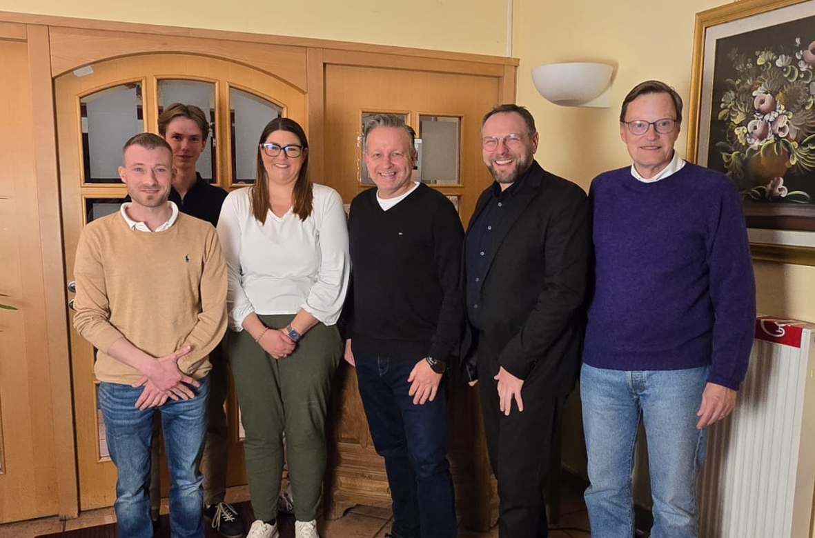 FDP Grasbrunn wählt neuen Vorstand - B304